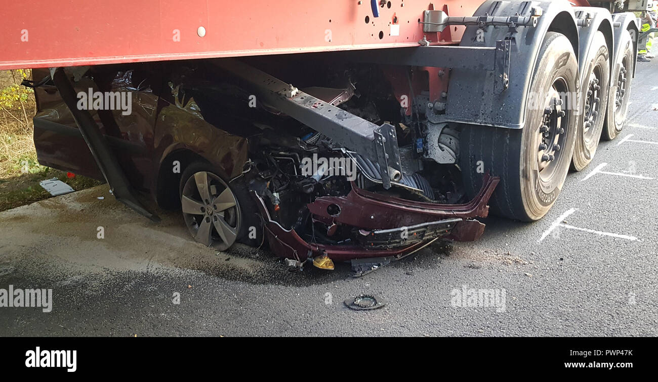 Completely squashed hi-res stock photography and images - Alamy