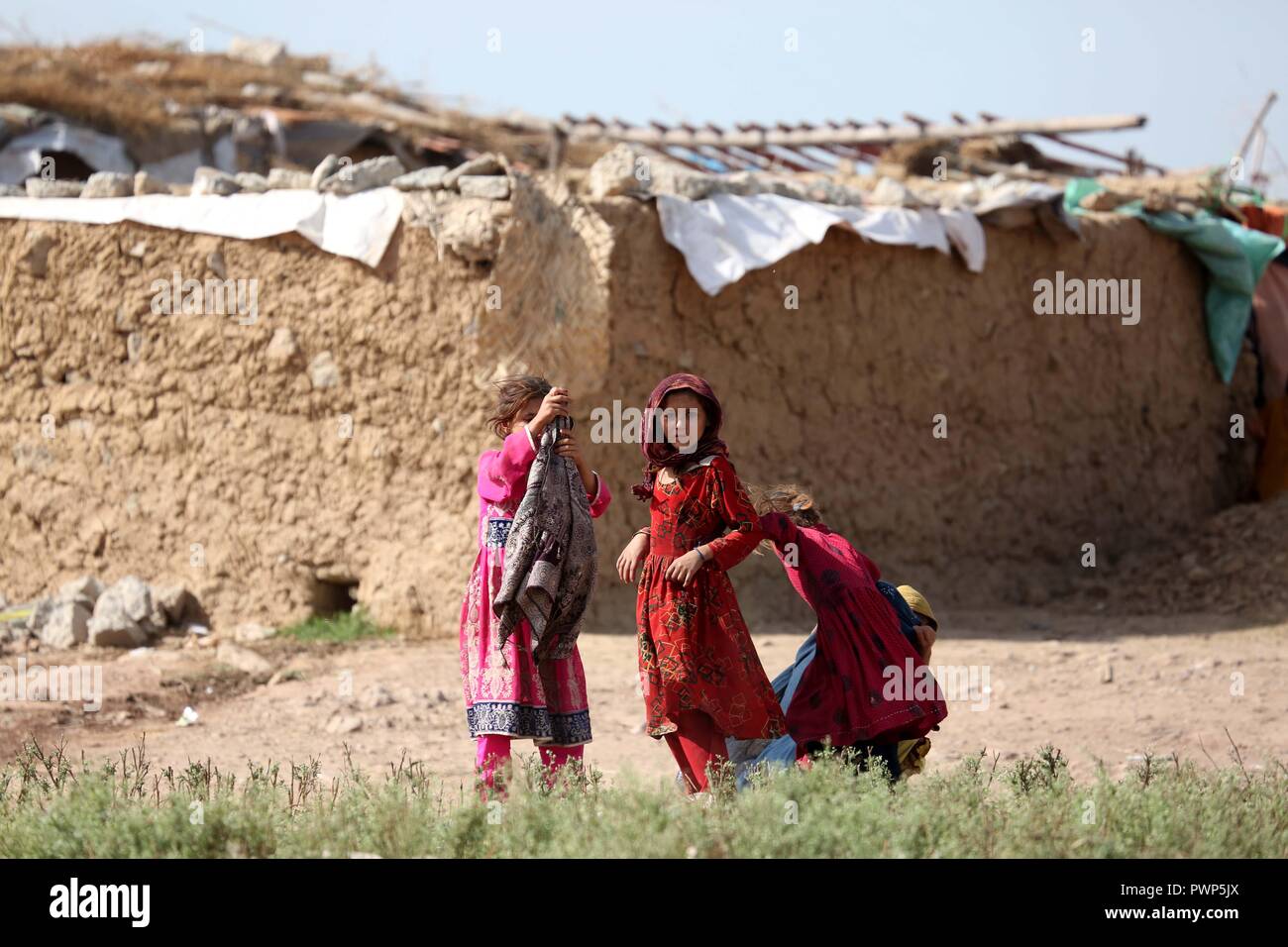 Pakistan poverty hi-res stock photography and images - Alamy