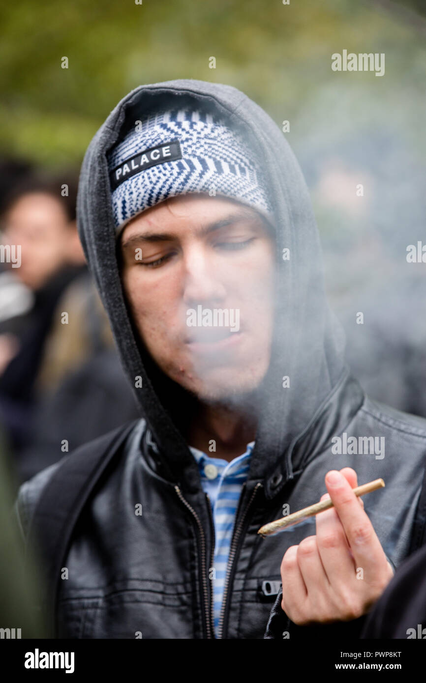 Justin Trudeau Portrait High Resolution Stock Photography and Images ...