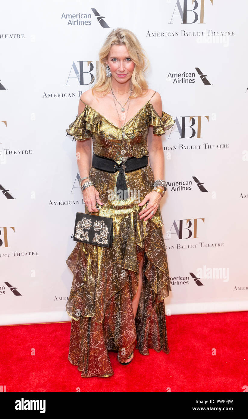 Mary snow new york hi-res stock photography and images - Alamy