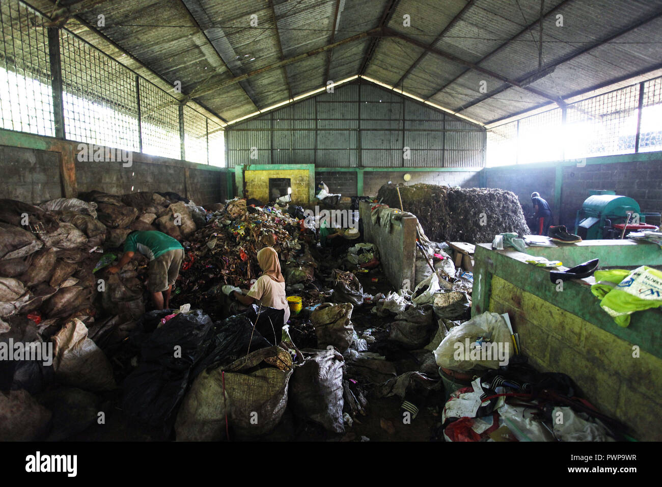 Community based management hi-res stock photography and images - Alamy