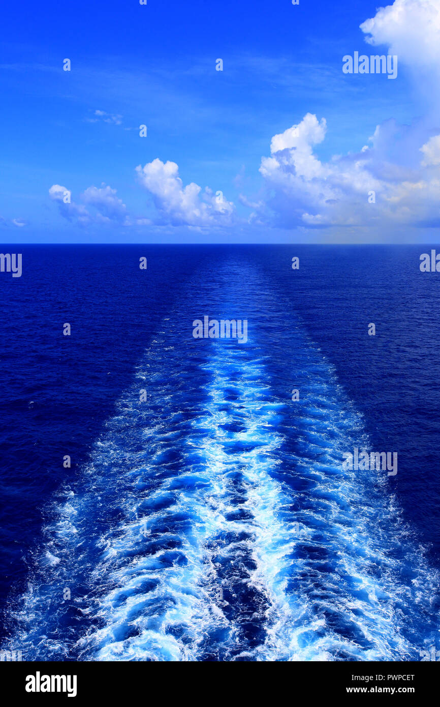 Empty cruise vessel hi-res stock photography and images - Alamy