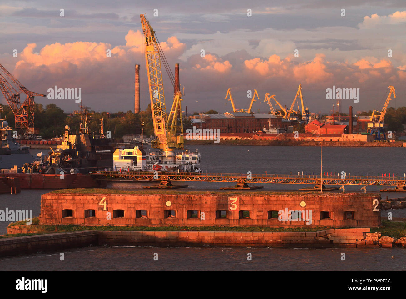 Russia, Kronstadt. Neva Bay Stock Photo - Alamy