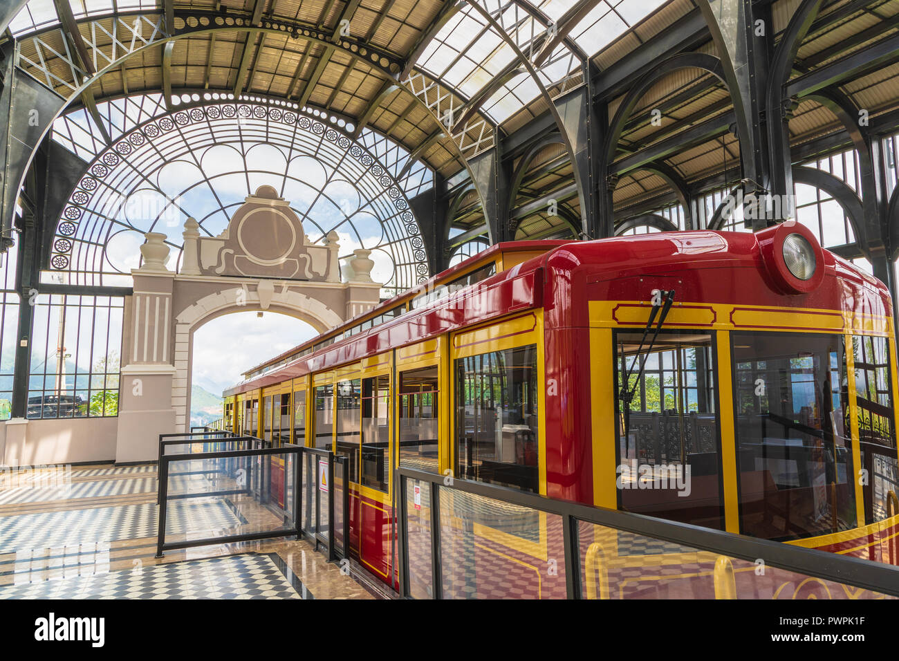 Sapa station hi-res stock photography and images - Alamy