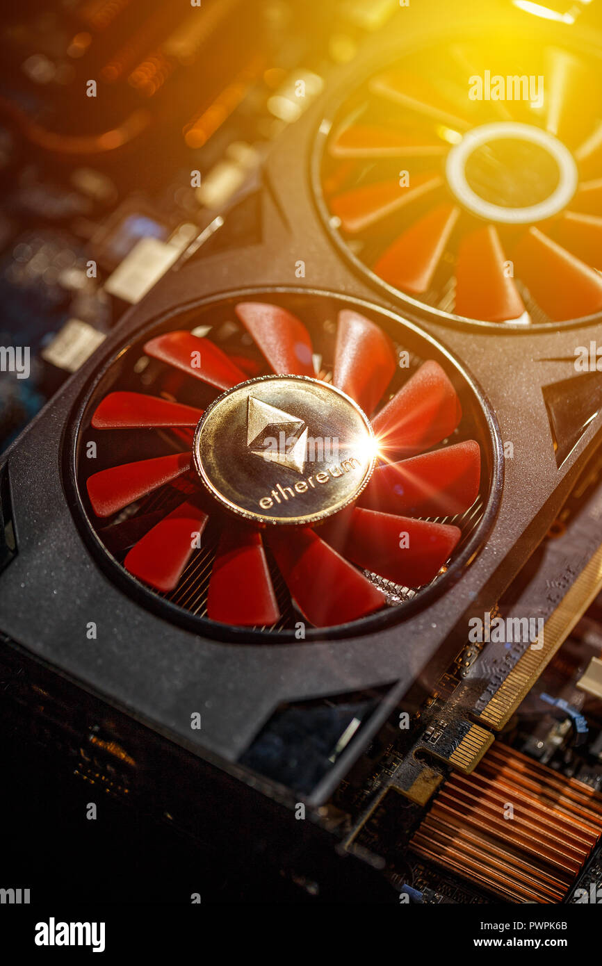 Red computer graphics card hi-res stock photography and images - Alamy
