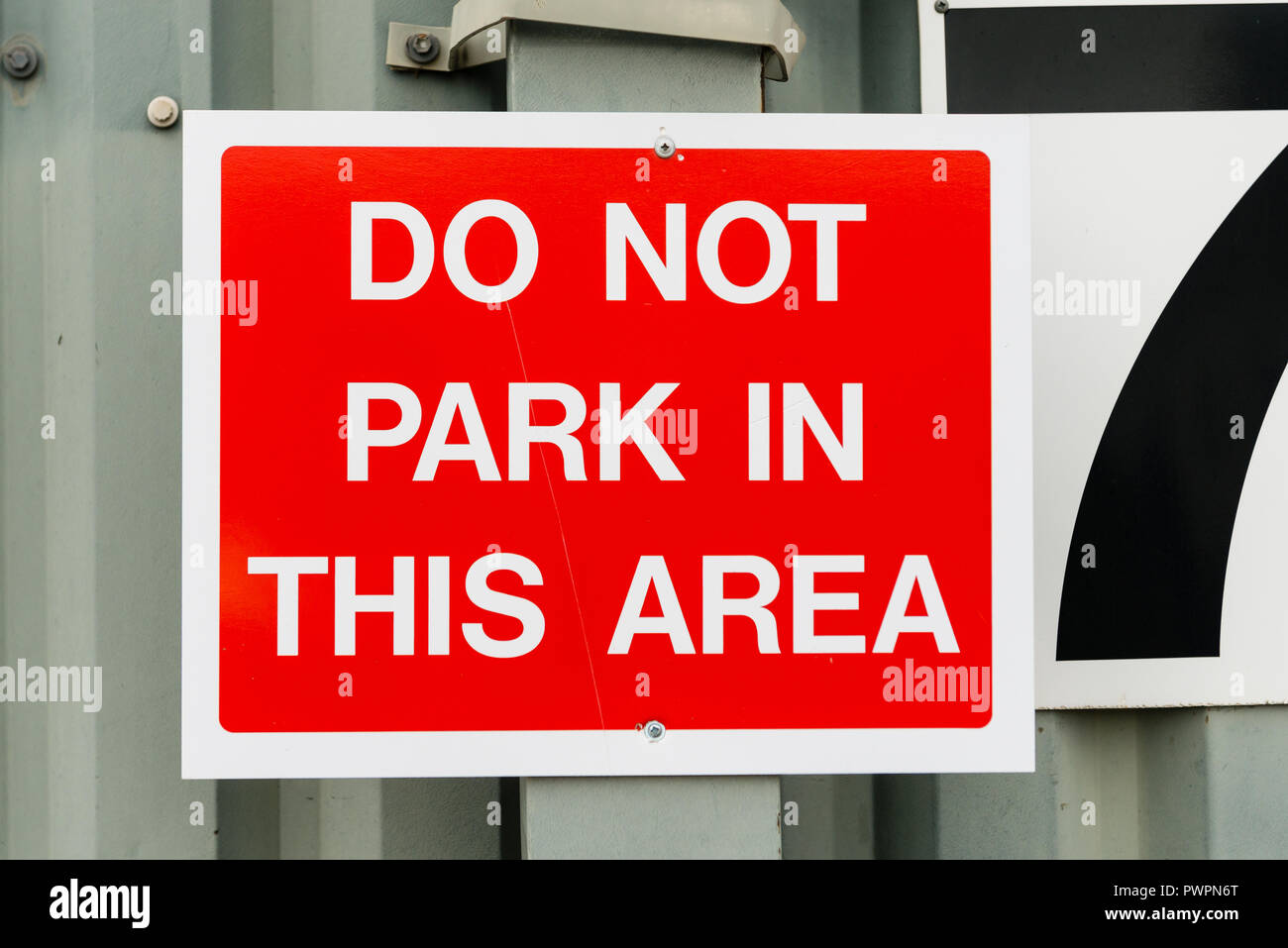 Do Not Park In This Area sign Stock Photo - Alamy