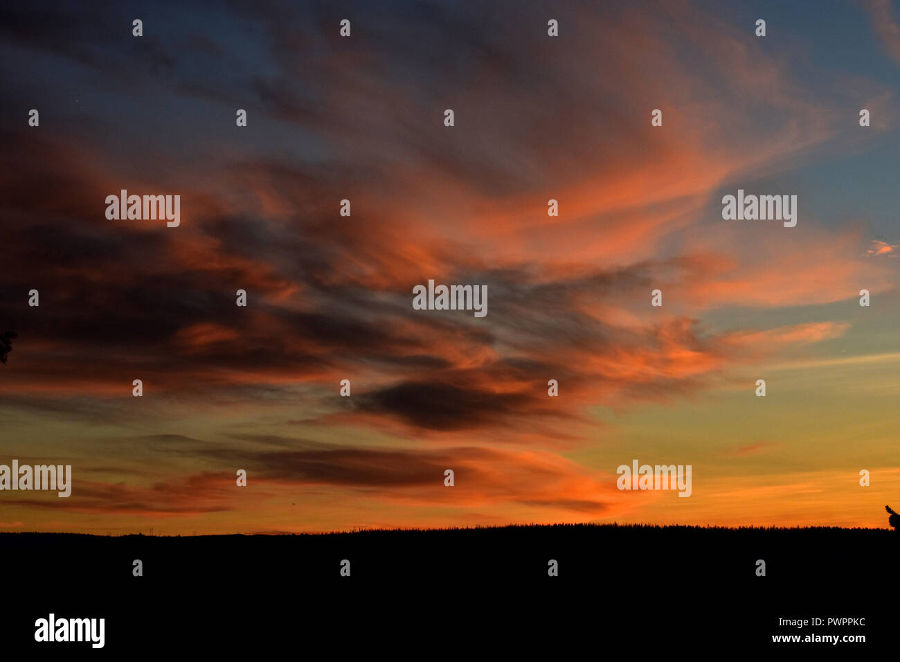 6 pm sunset hi-res stock photography and images - Alamy