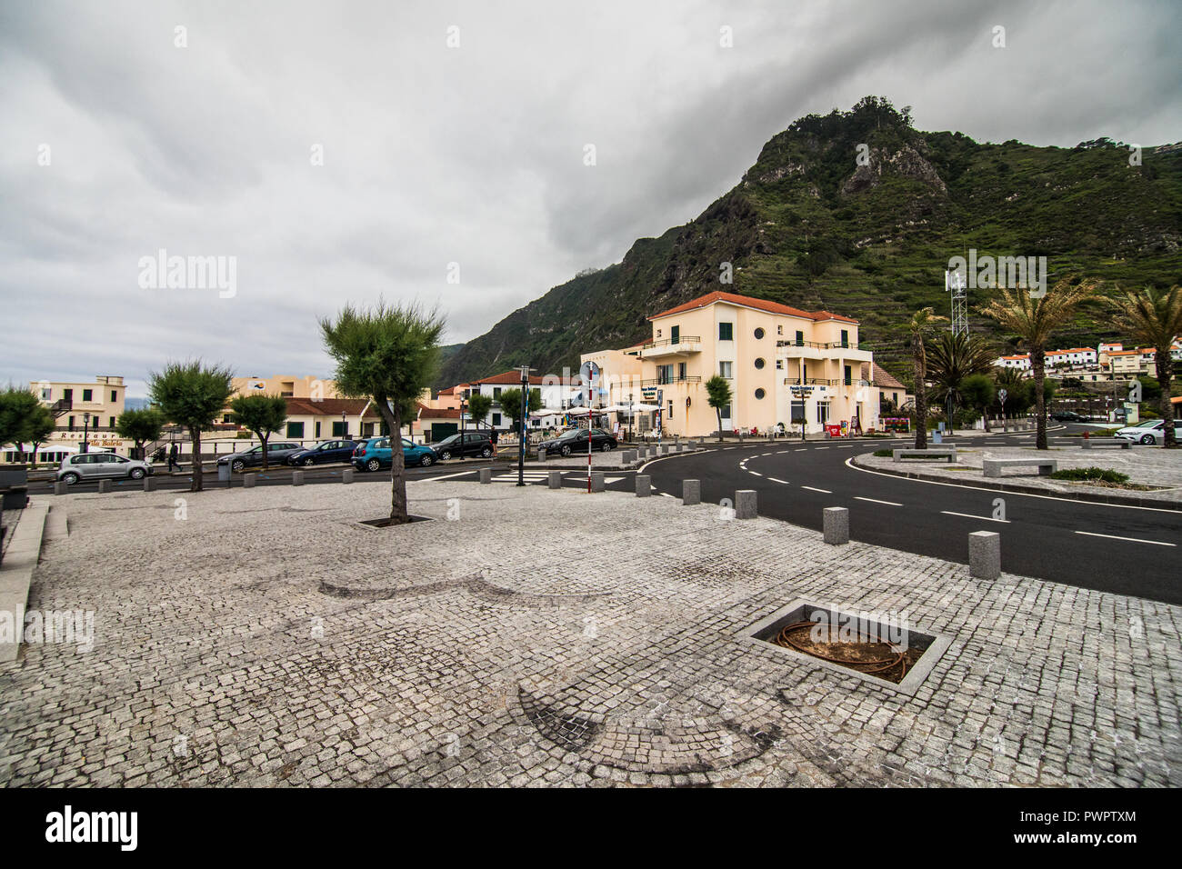 Lava Pools High Resolution Stock Photography and Images - Alamy