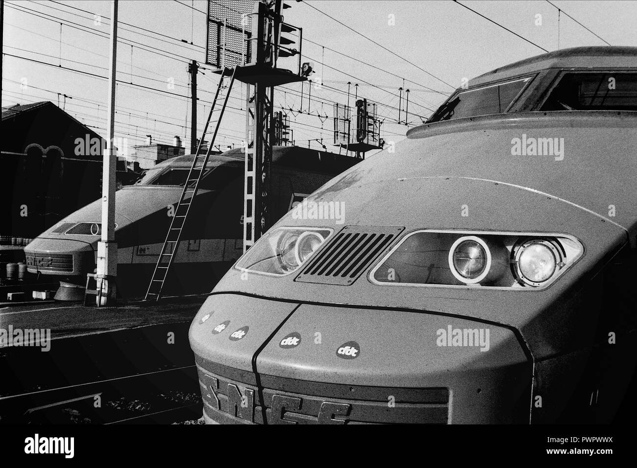 Tgv archives Black and White Stock Photos & Images - Alamy