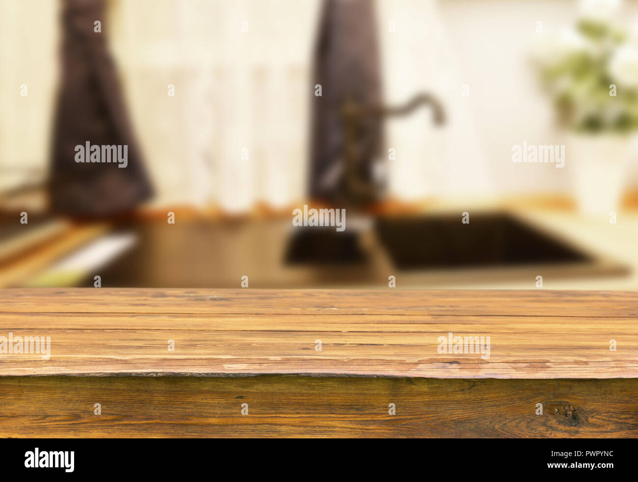 empty wooden table for display montages Stock Photo - Alamy
