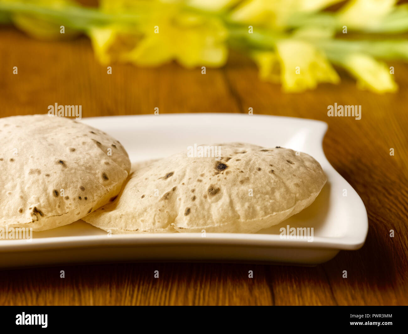 Indian fluffy bread hi-res stock photography and images - Alamy