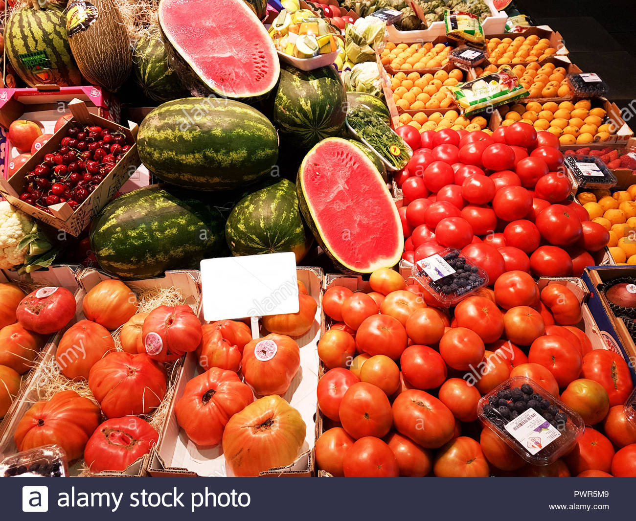 Empty Market Stall Stock Photos & Empty Market Stall Stock Images - Alamy
