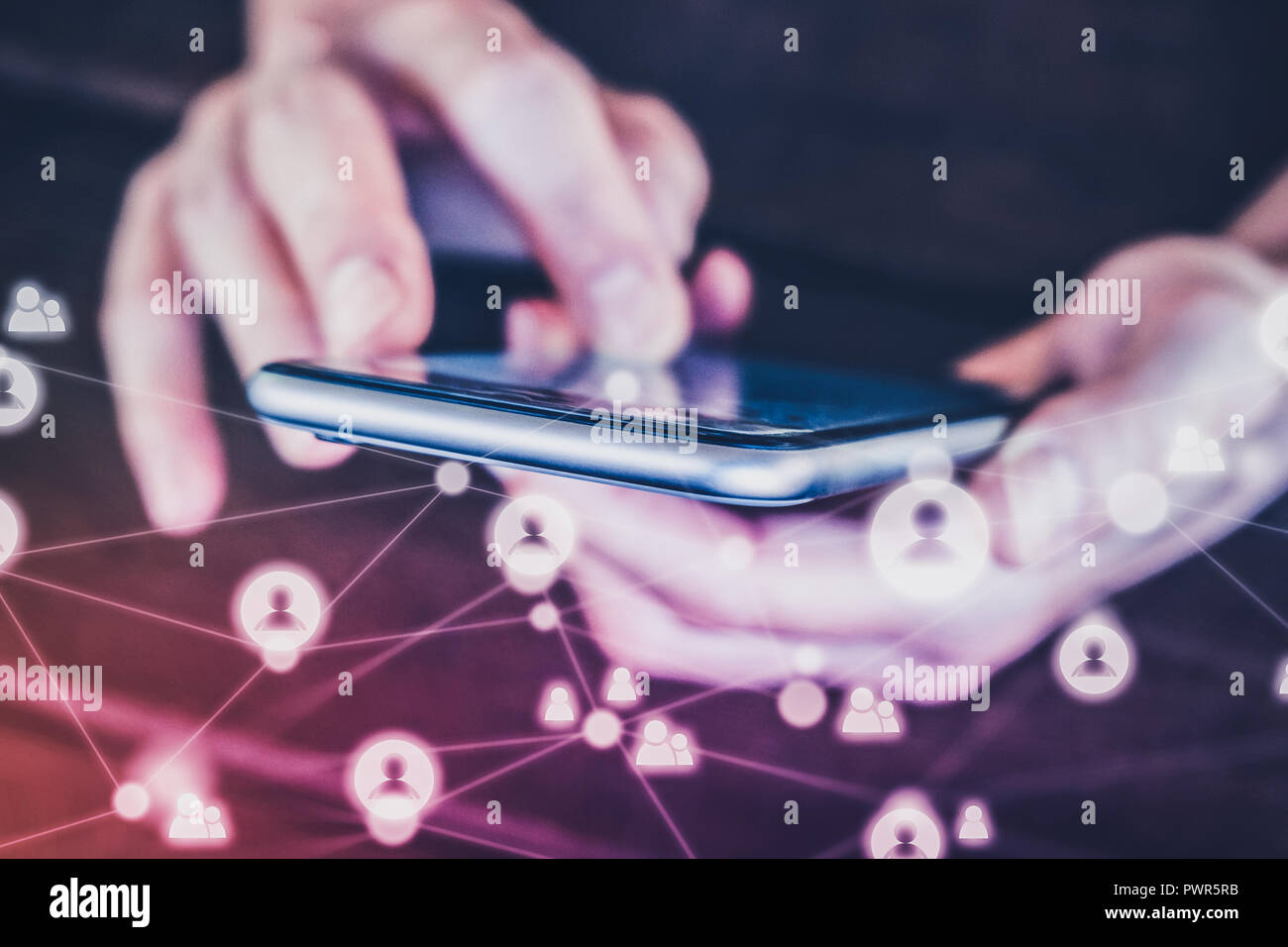 Social media phone icon hi-res stock photography and images - Alamy