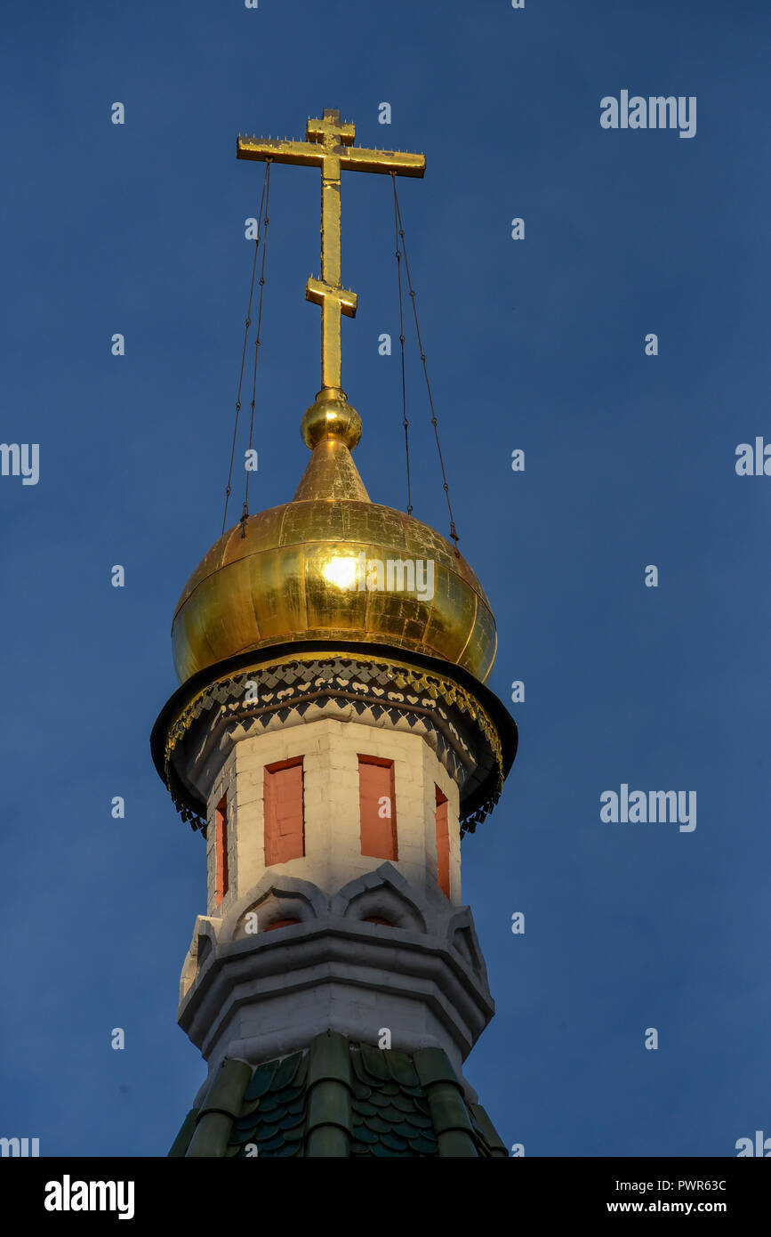 Moscow, Russia - 16 October, 2018: Cross on the dome of the Kazan ...