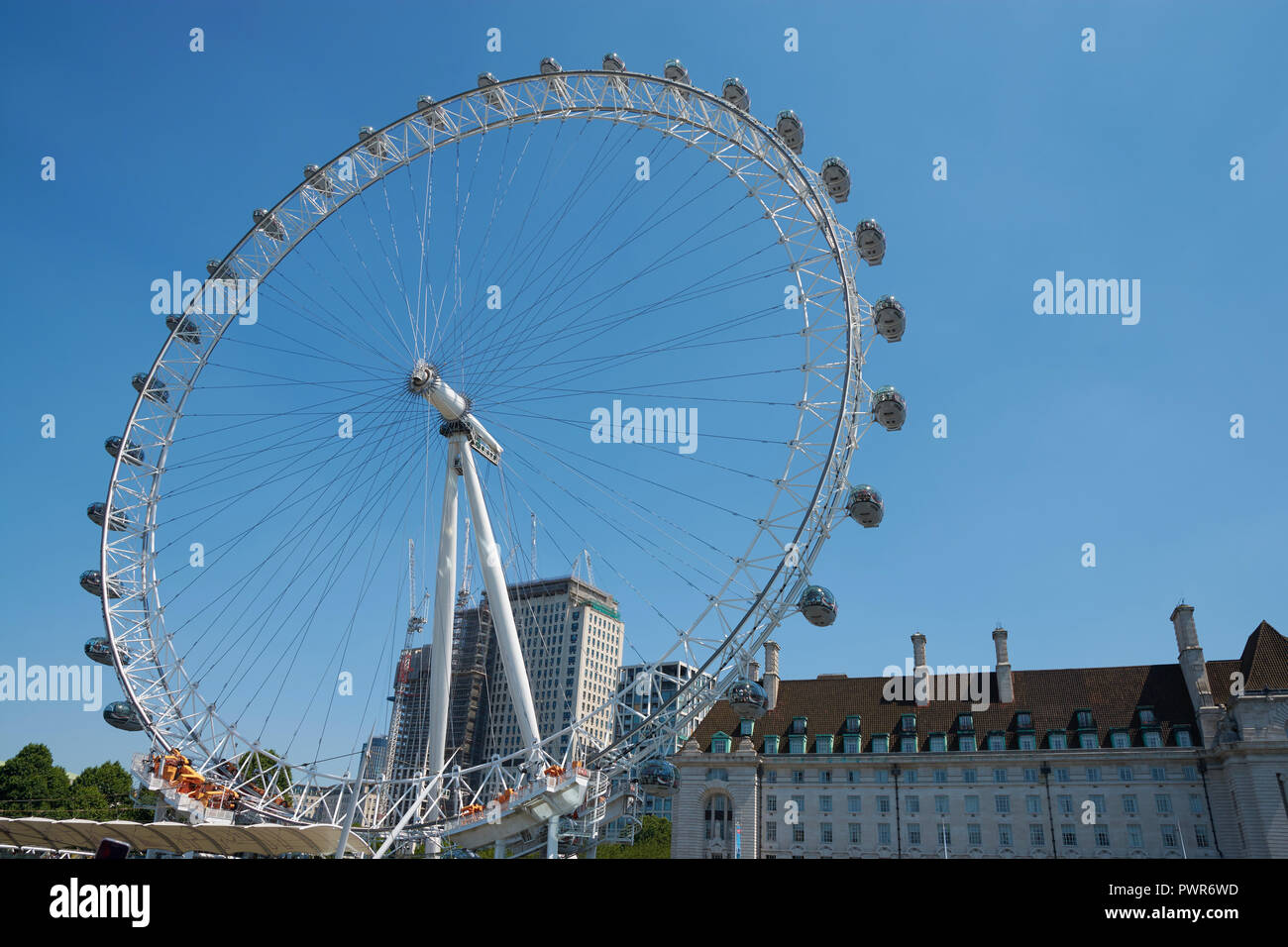 LONDON / ENGLAND - June 26, 2018 : View of the London Eye. London Eye ...