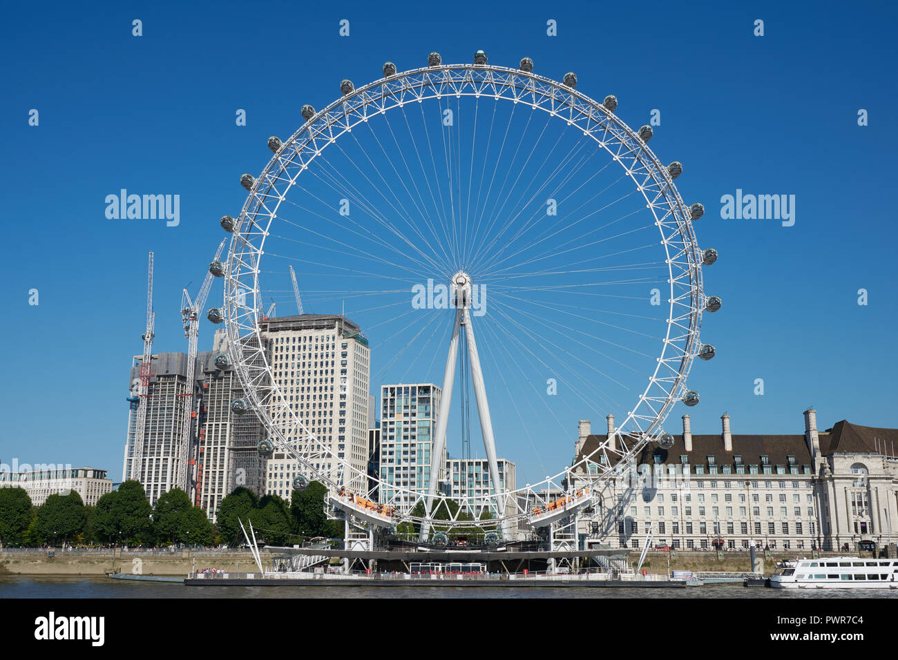 LONDON / ENGLAND - June 26, 2018 : View of the London Eye. London Eye ...