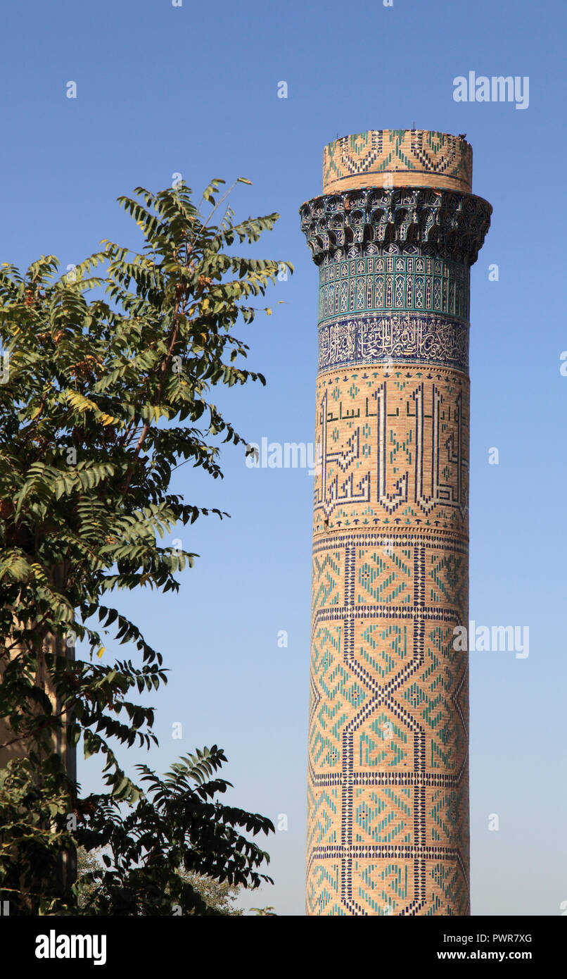 Uzbekistan, Samarkand, Bibi-Khanym Mosque, minaret Stock Photo - Alamy