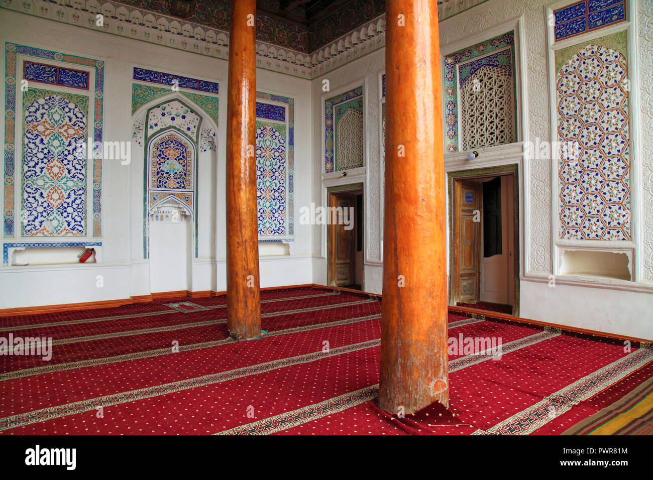 Uzbekistan, Samarkand, Khodja Nisbatdor Mosque, interior Stock Photo ...