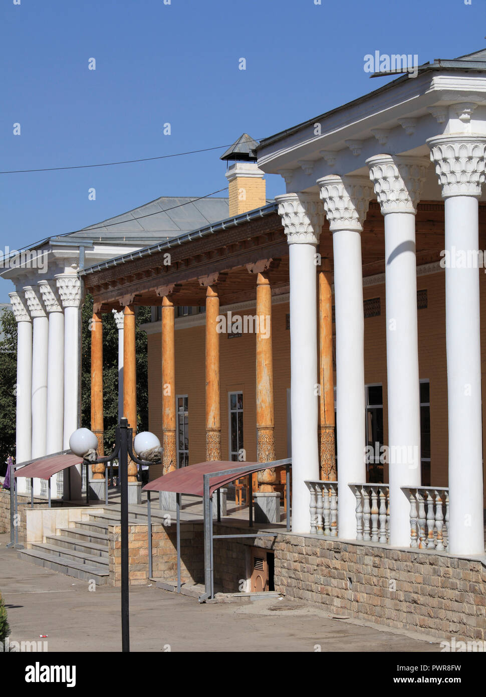 Uzbekistan samarkand bazaar hi-res stock photography and images - Alamy