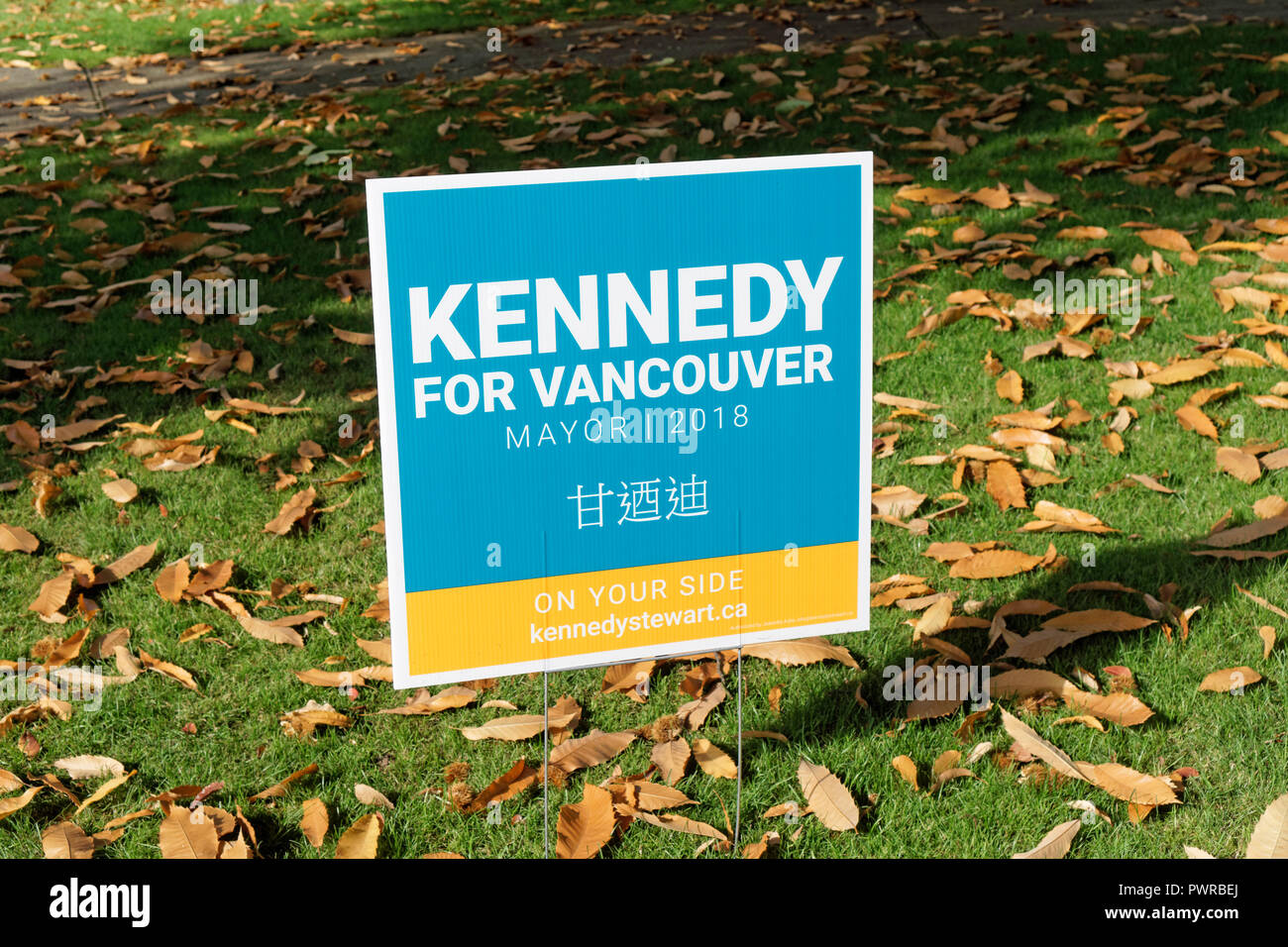 Mayor campaign signs hi-res stock photography and images - Alamy