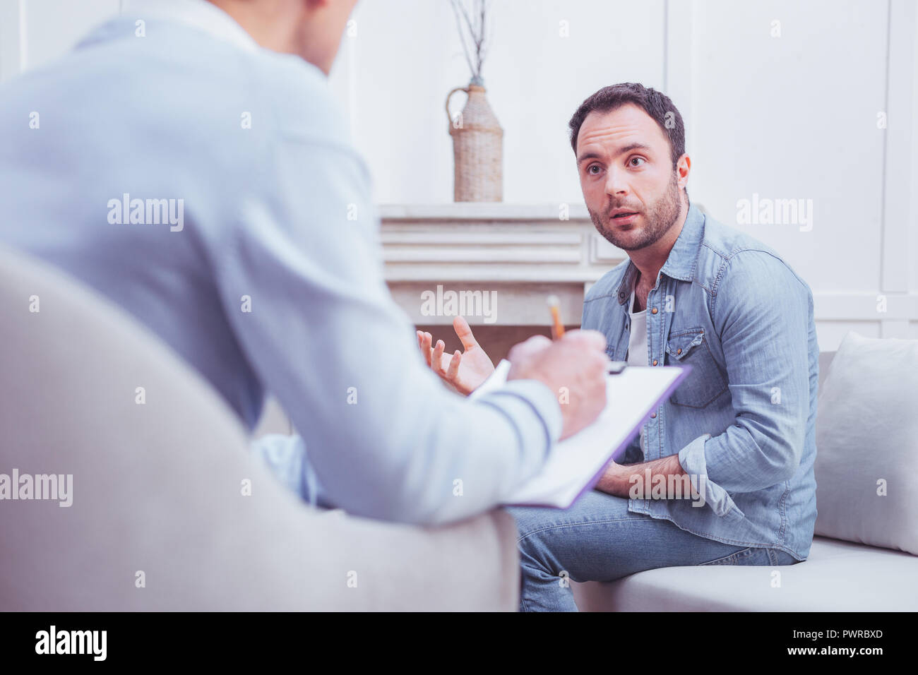 Confused Patient High Resolution Stock Photography and Images - Alamy
