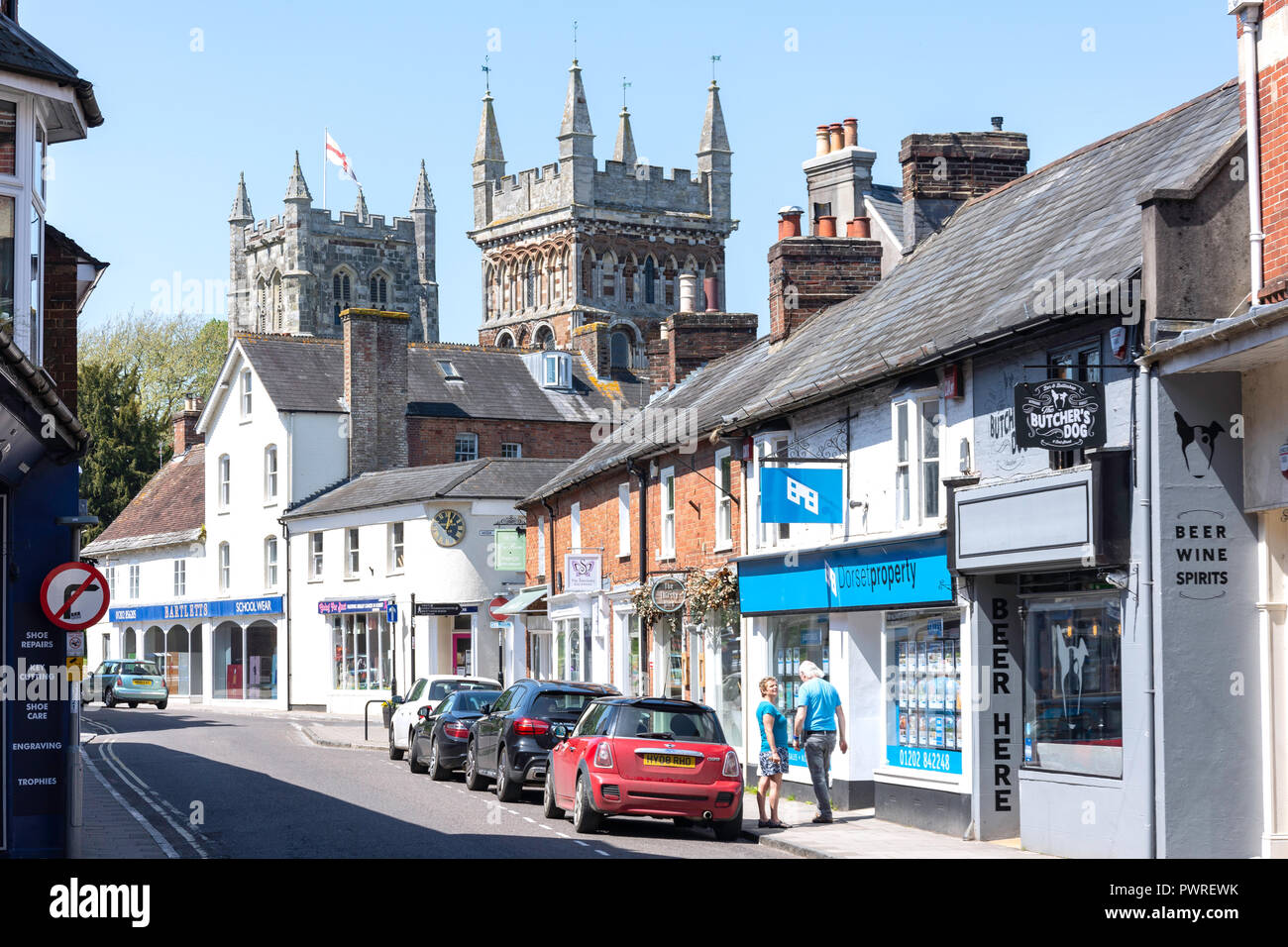 Wimborne minster shops hi-res stock photography and images - Alamy