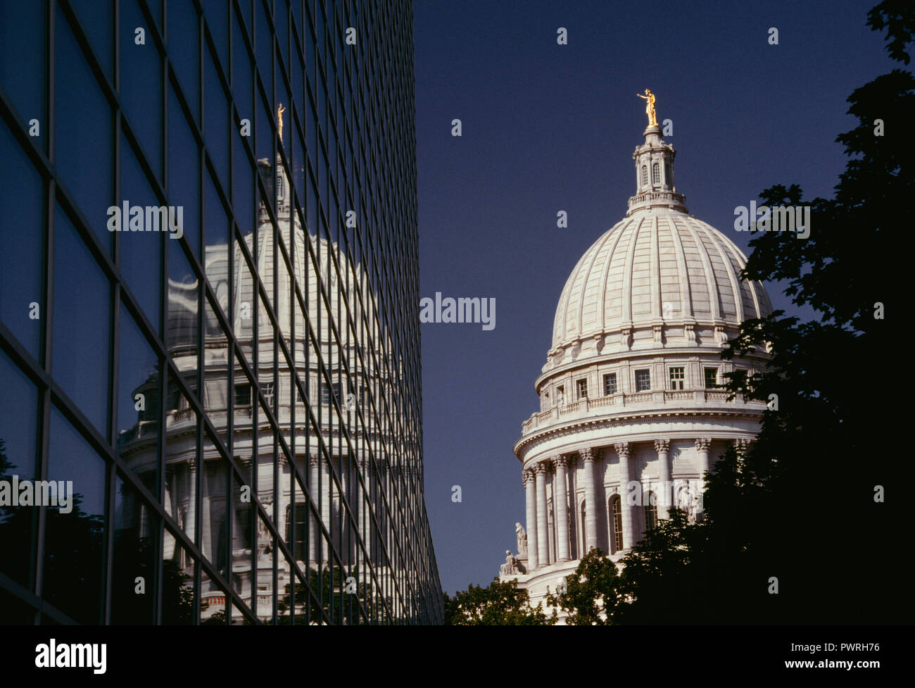 Madison wisconsin state capitol statue hi-res stock photography and ...