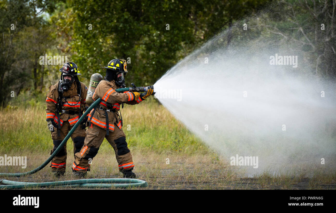 96 test wing hi-res stock photography and images - Alamy