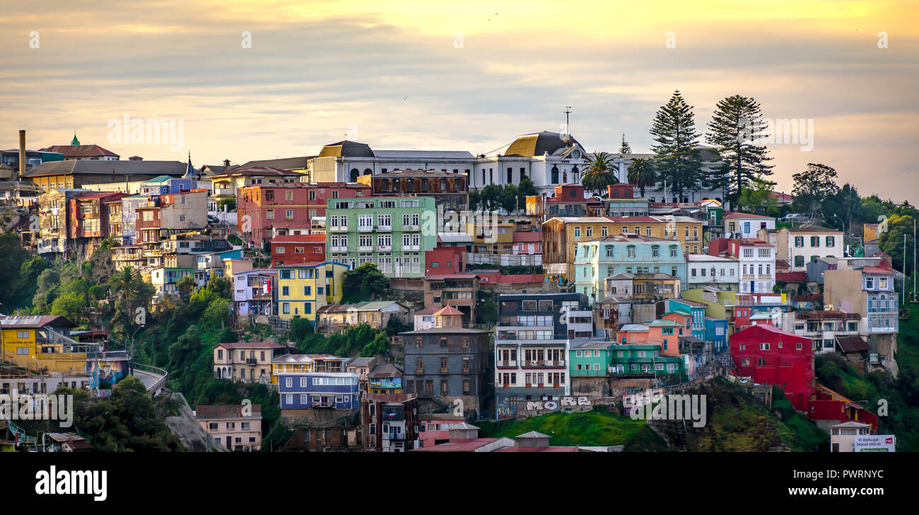 The colors of Valparaiso Stock Photo - Alamy