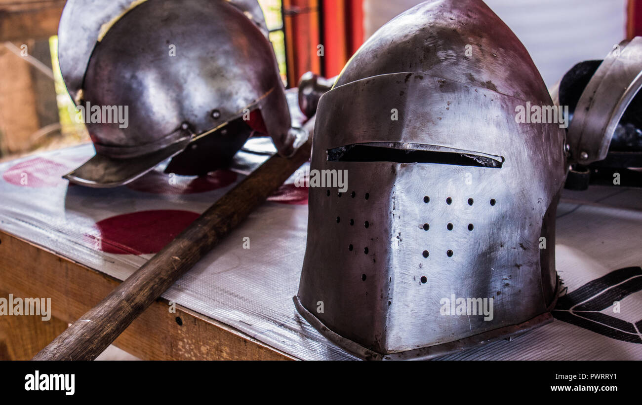 Medieval knight helmet hi-res stock photography and images - Alamy