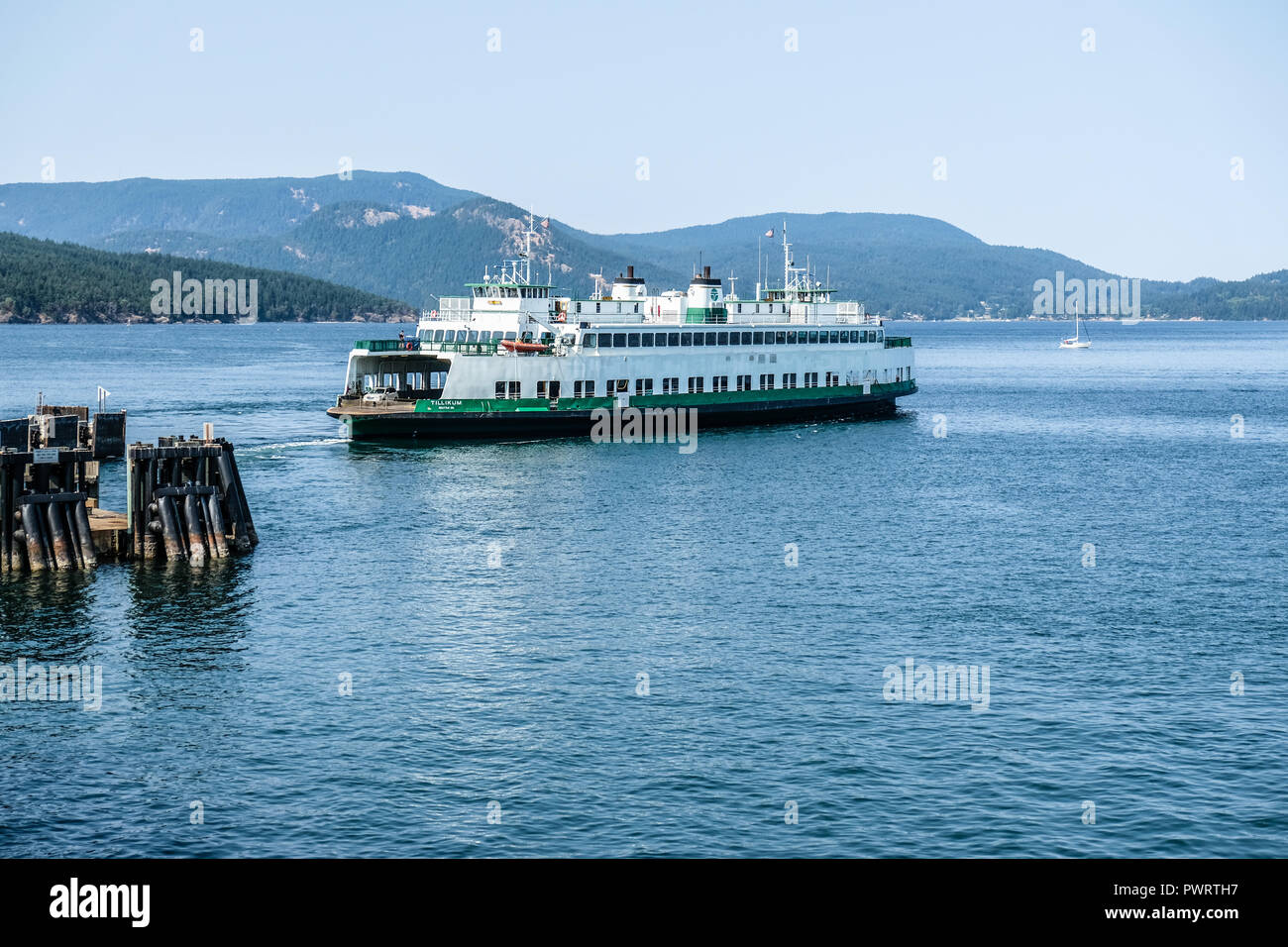 Lopez island ferry terminal hi-res stock photography and images - Alamy