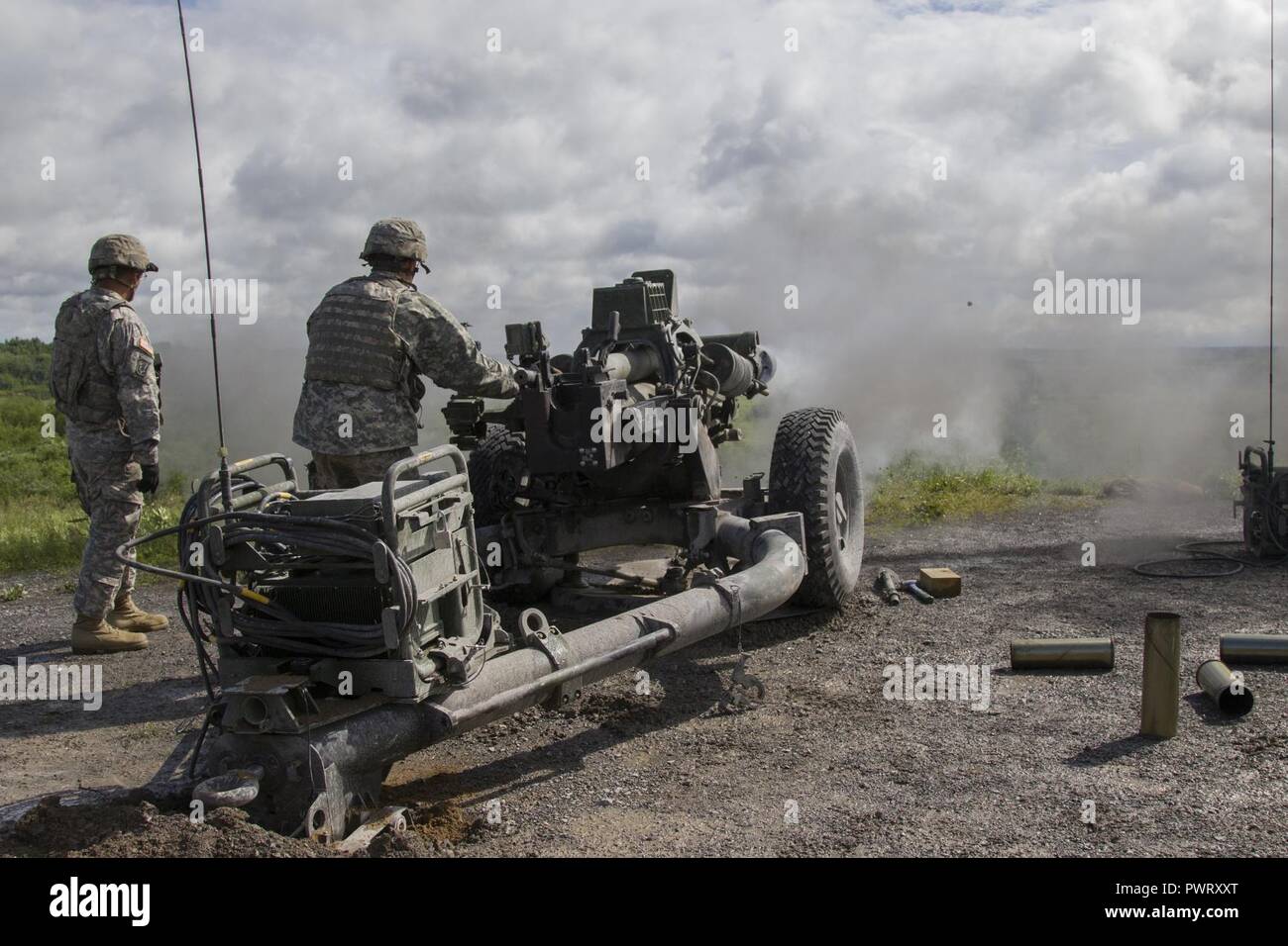 U.S. Soldiers with Charlie Battery, 1st Battalion, 101st Field ...