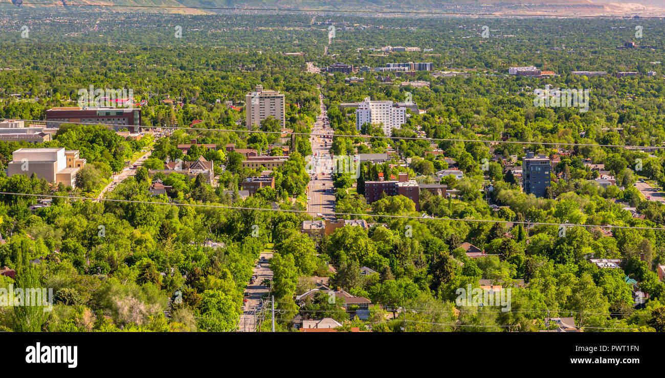 Amidst high rise buildings hi-res stock photography and images - Alamy