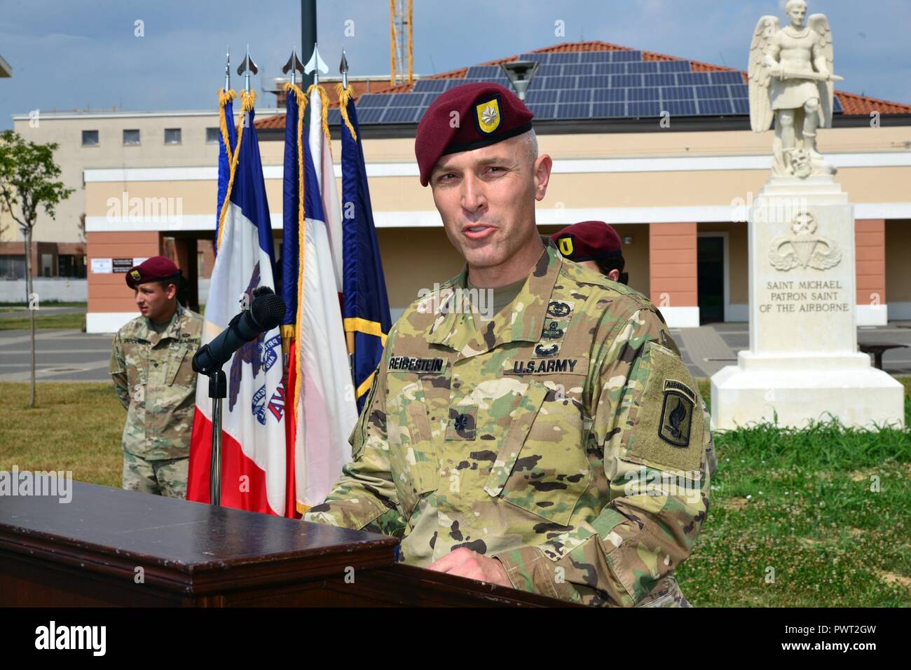 U. S. Army Paratrooper Lt. Col. Jeffrey L. Reibestein, outgoing ...