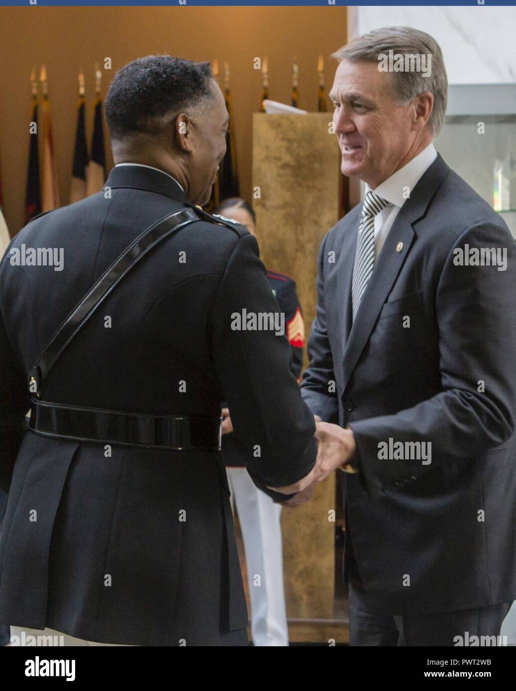 Maj gen craig c crenshaw hi-res stock photography and images - Alamy