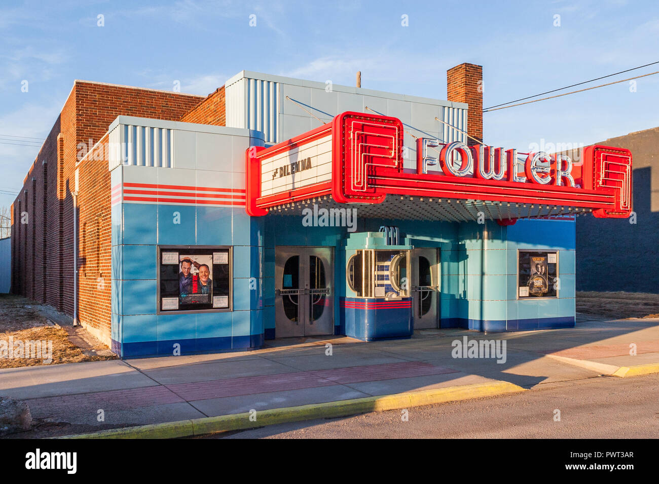 Fowler Theatre - art deco movie theater in small Indiana town Stock ... Fowler Theatre - art deco movie theater in small Indiana town Stock ...