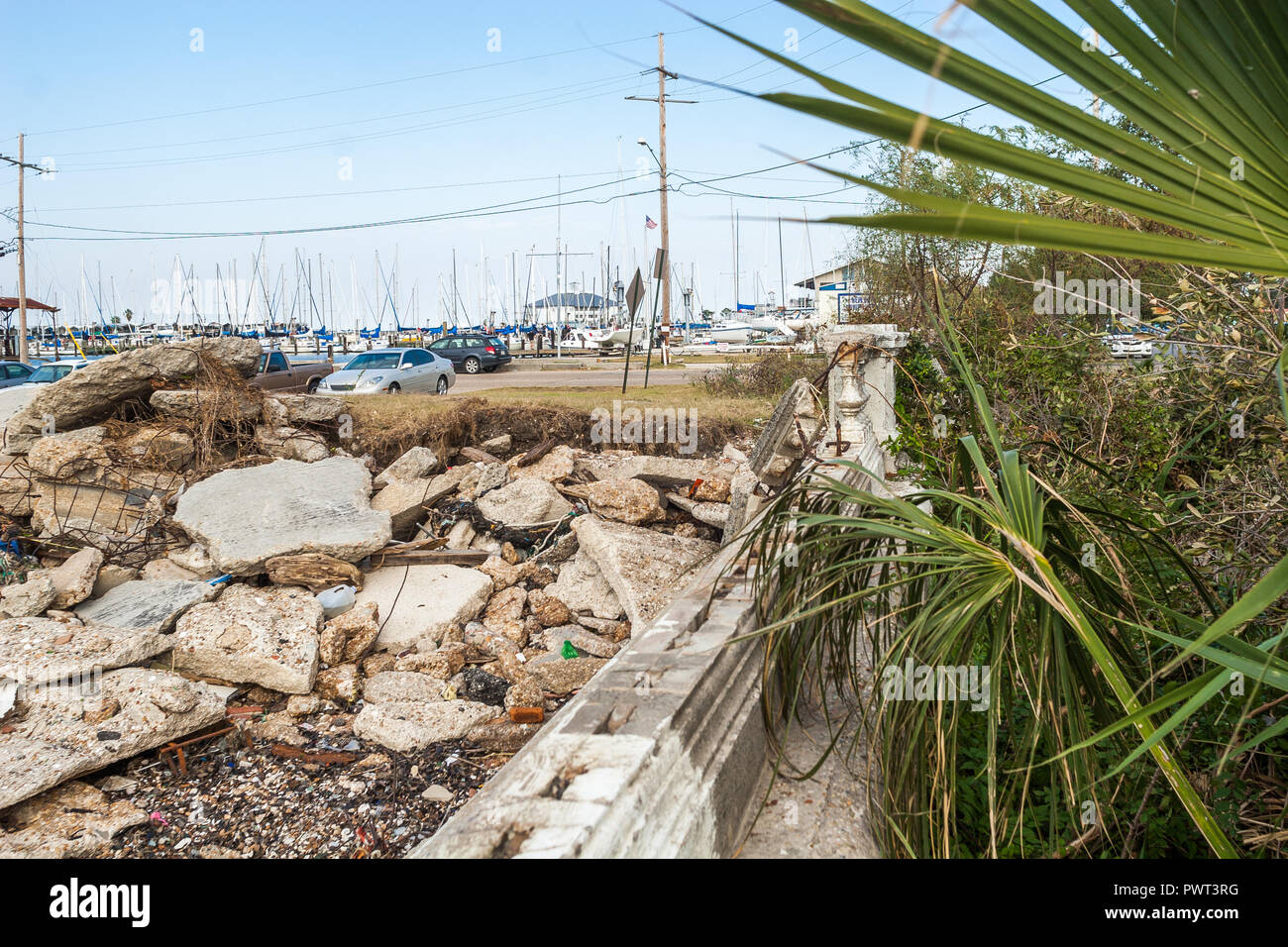 Hurricane katrina damage hi-res stock photography and images - Alamy