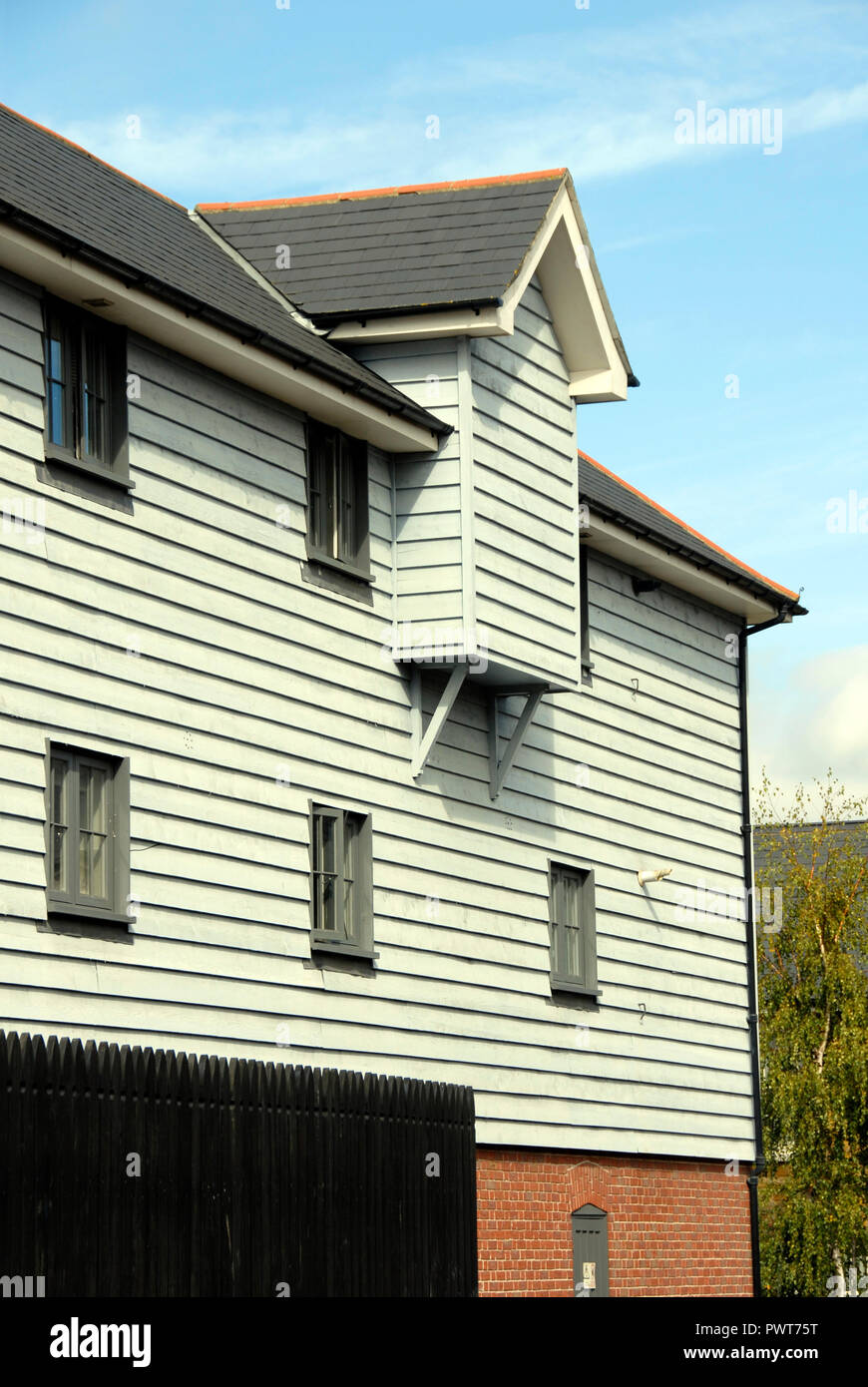 Wooden cladding architecture hi-res stock photography and images - Alamy
