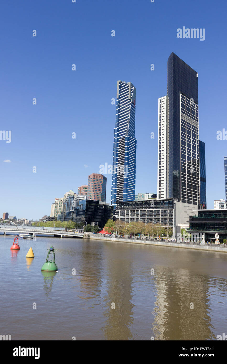 Melbourne skyline street art hi-res stock photography and images - Alamy