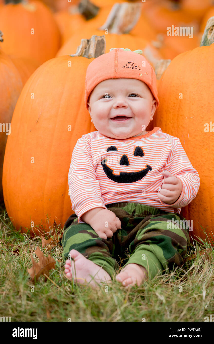 Autumn Fall Halloween Pumpkin Baby Stock Photo - Alamy