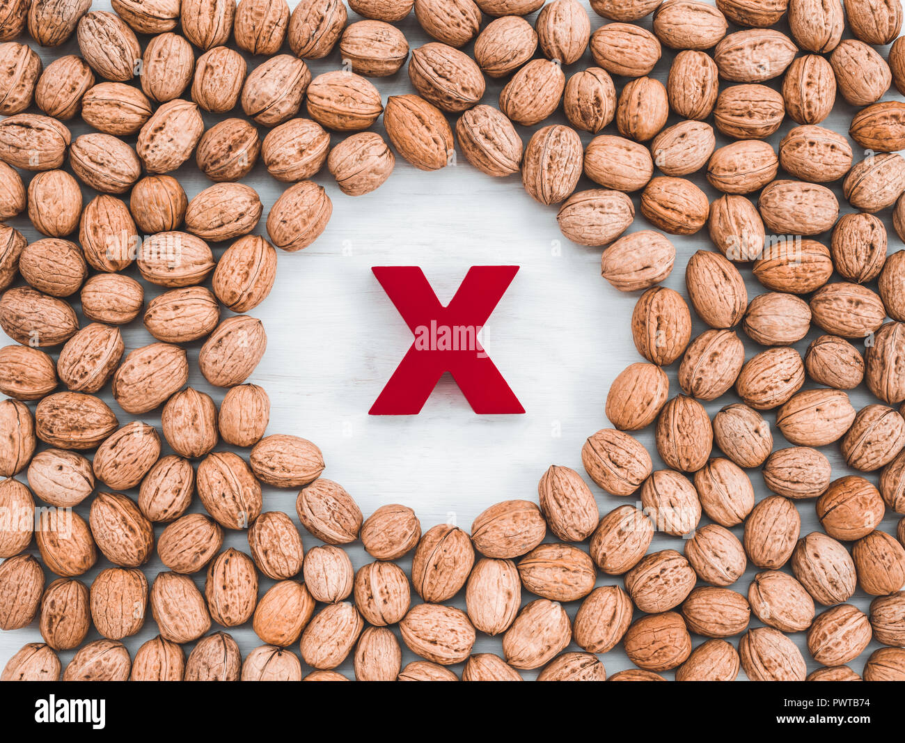 Food allergy warning sign hi-res stock photography and images - Alamy