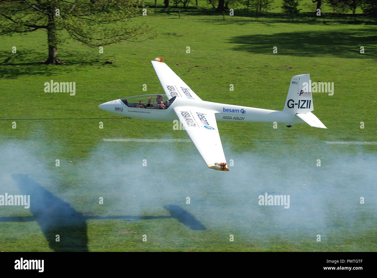 Swift S-1 glider of Twister Aerobatics Team flown by Guy Westgate ...