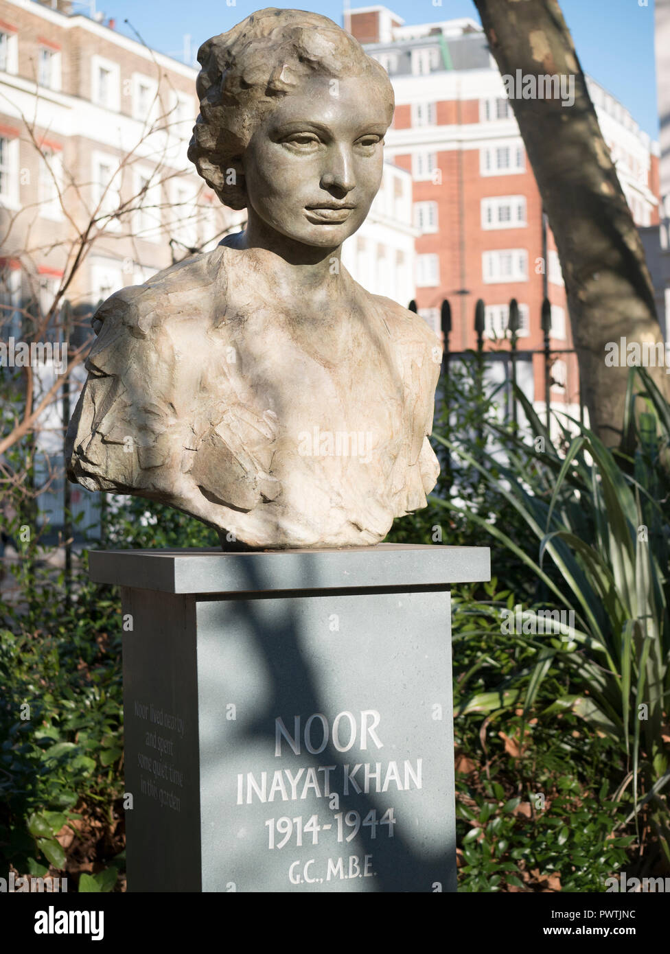 Statue of Noor Inayat Khan, also known as Nora Baker, a SOE agent in ...