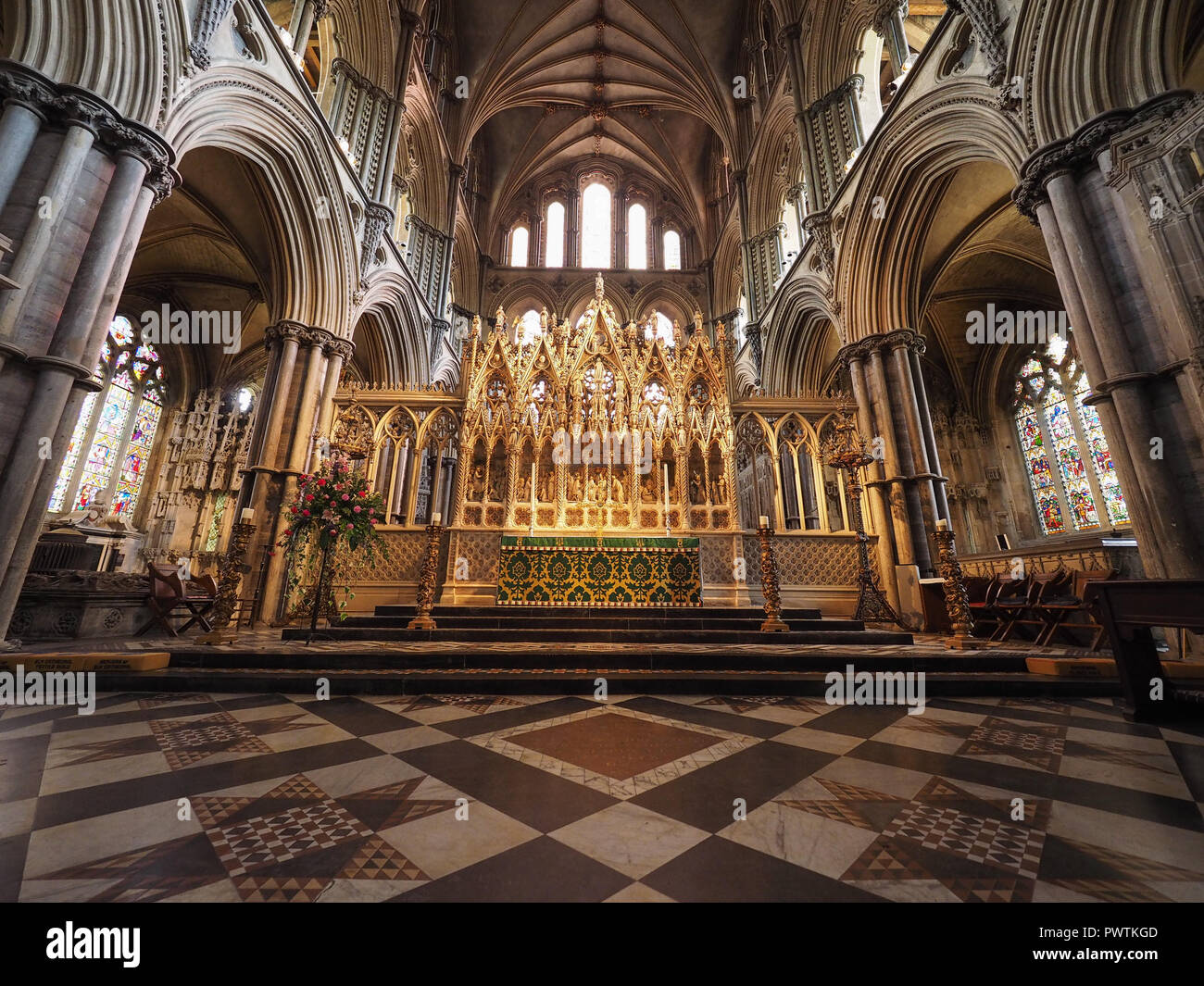 Ely cathedral interior hi-res stock photography and images - Alamy
