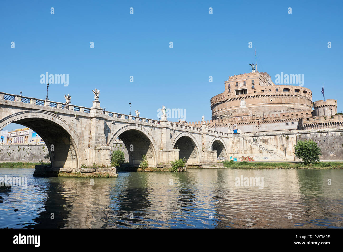 Italien bridge of angels hi-res stock photography and images - Alamy