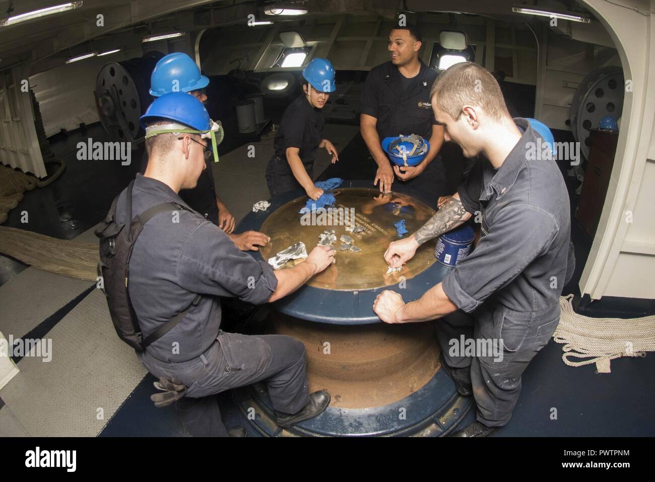 Pier side capstan hi-res stock photography and images - Alamy