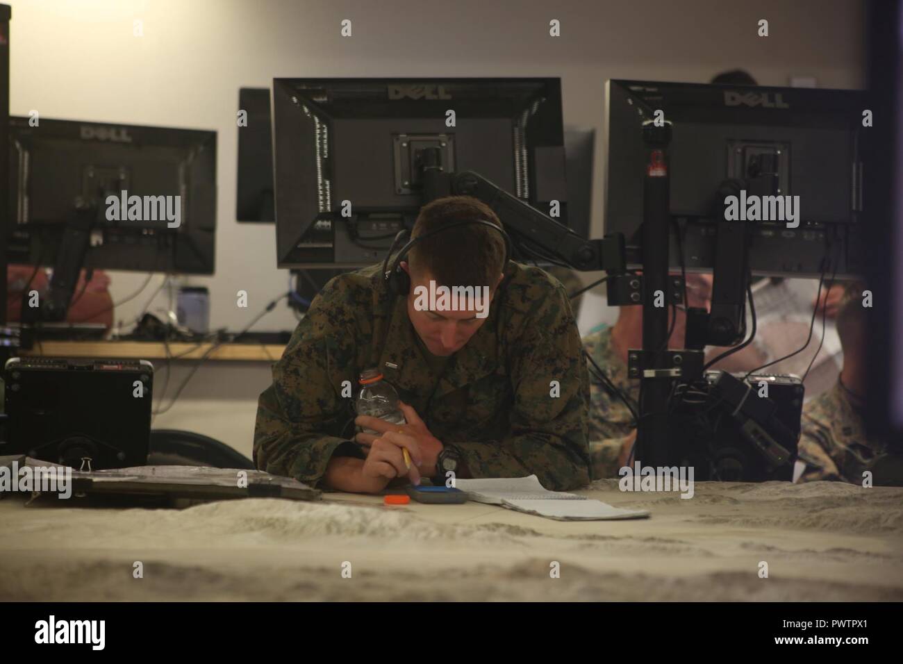 Coyote on read hi-res stock photography and images - Alamy