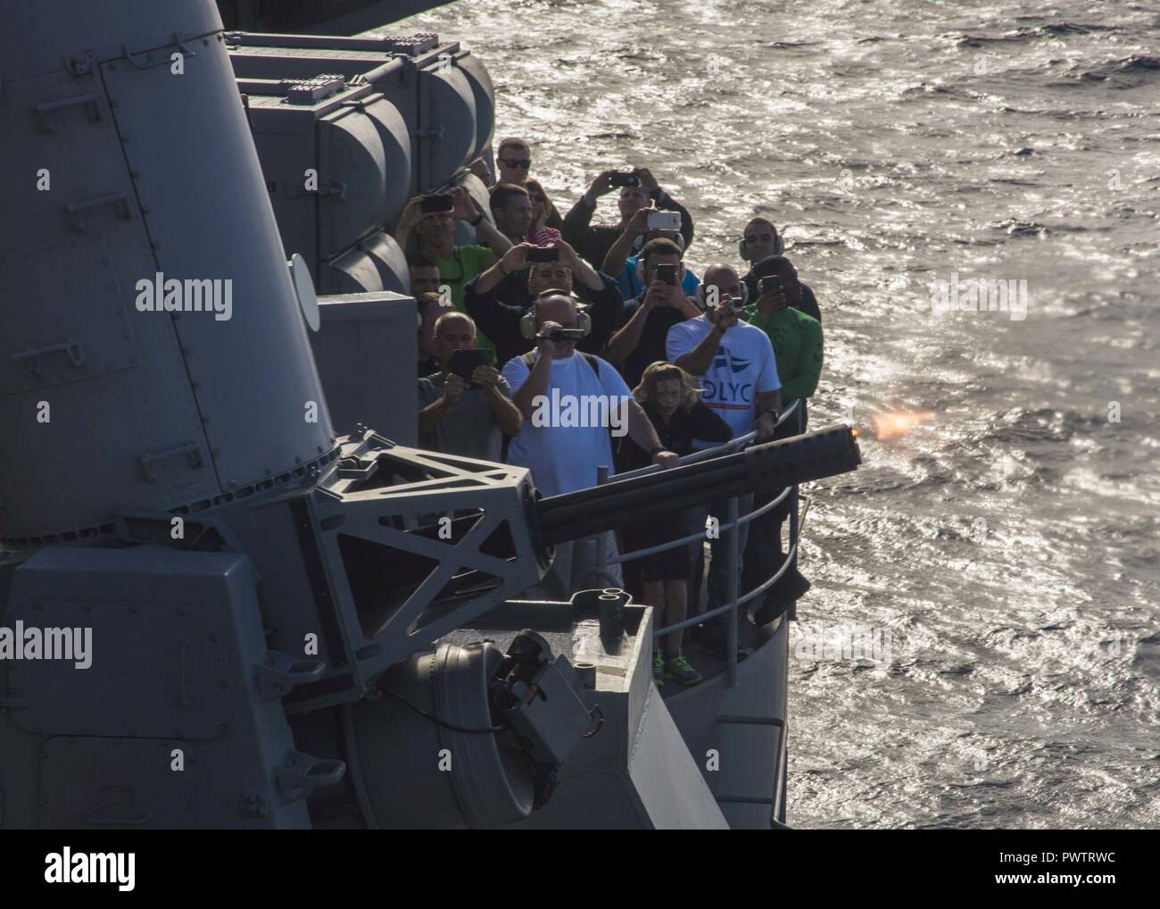 PACIFIC OCEAN (June 19, 2017) Sailors and Tigers observe a close-in ...