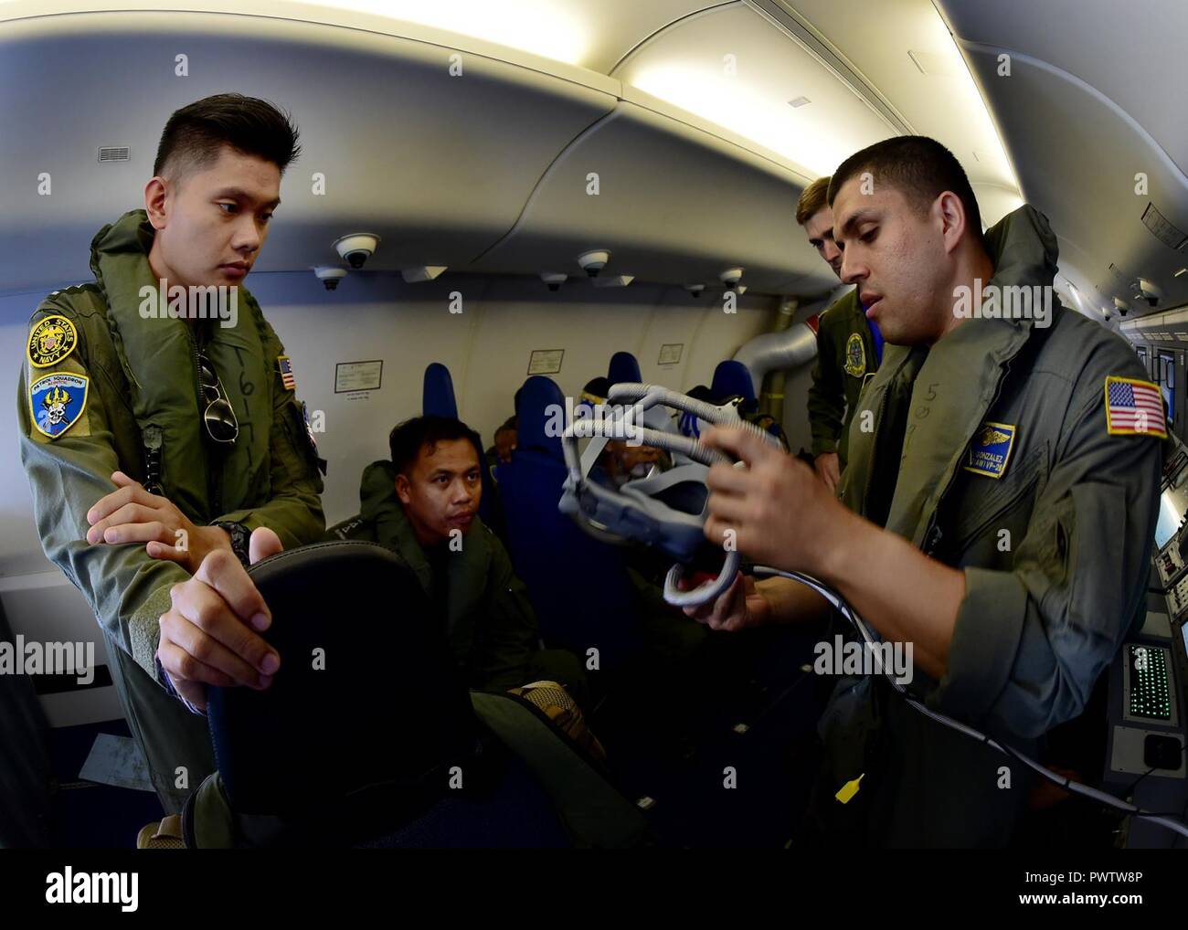 CEBU, Philippines (June 22, 2017) Naval Aircrewman Operator 2nd Class ...
