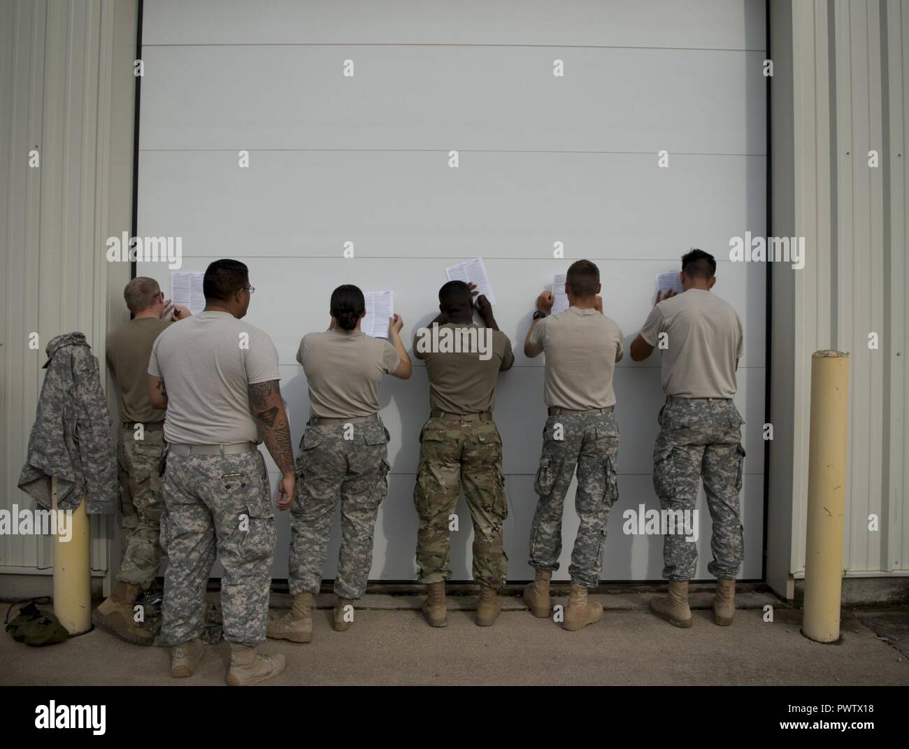 324th military police battalion hi-res stock photography and images - Alamy